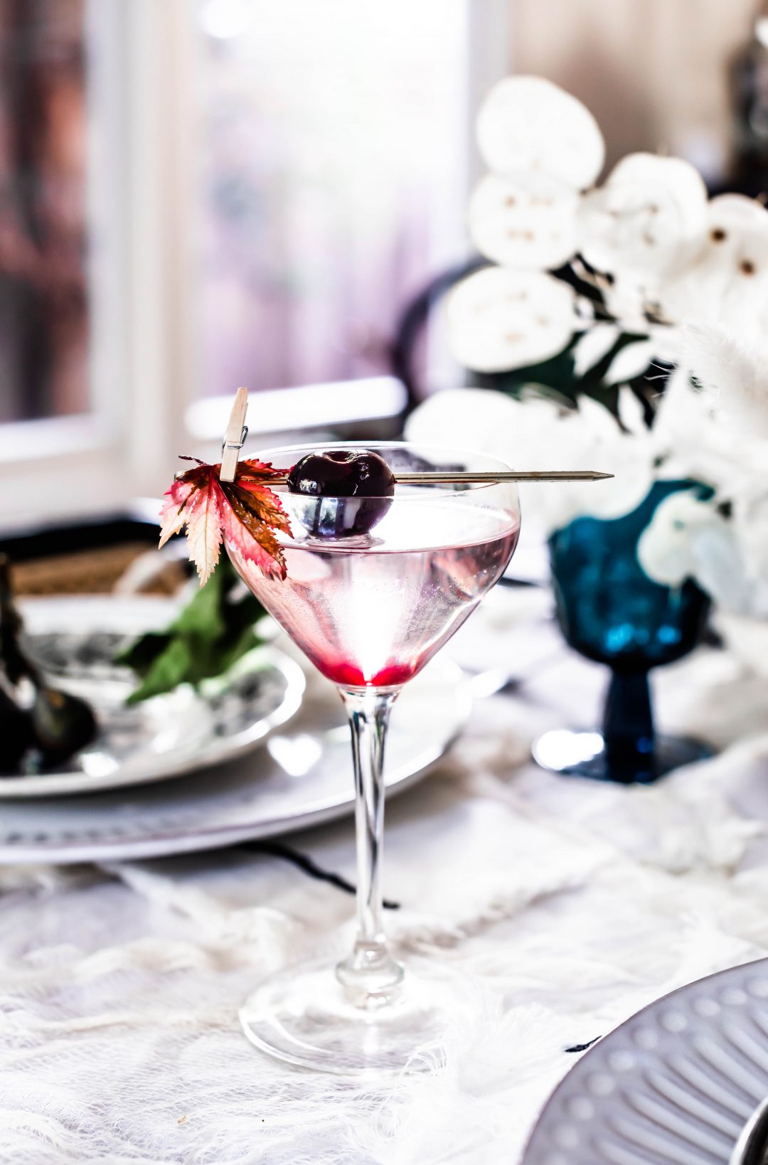 El Esqueleto cocktail- A Halloween Mezcal Martini - Craft and Cocktails